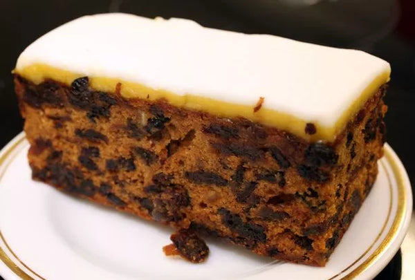 Norfolk Manor Rich Iced Slab Christmas Fruit Cake 400g